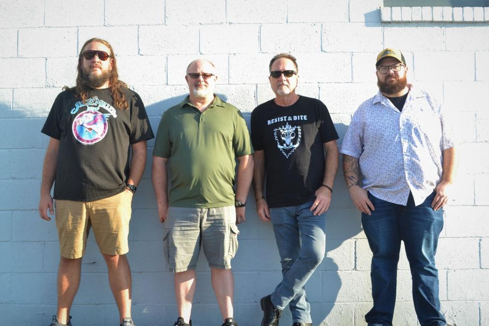 Features | messenger-inquirer.com