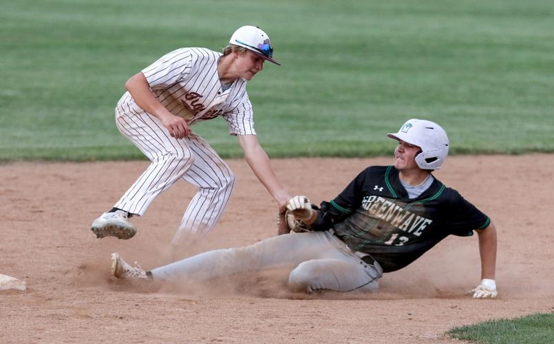 Meade wins region baseball title in 2-1 thriller | Local | messenger ...