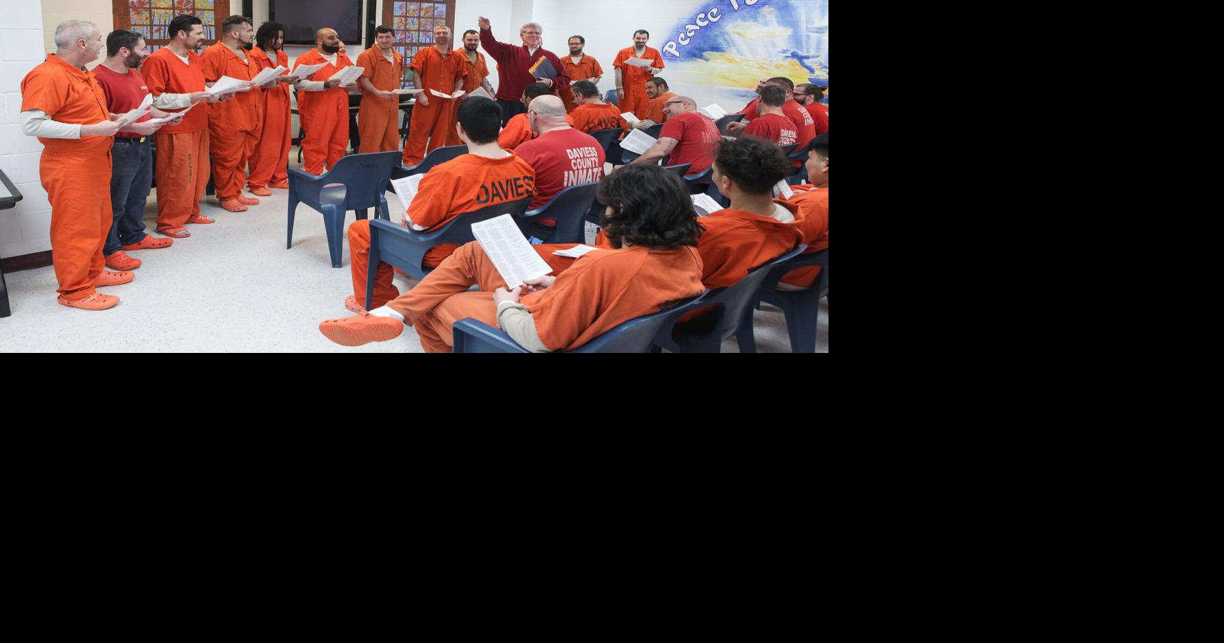 Holiday ministry: DCDC inmates celebrate Christmas with annual service ...