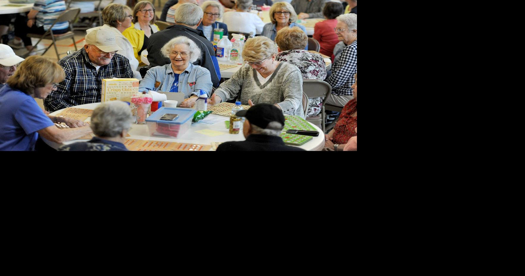 Senior center kicks off summer with cookout | News | messenger-inquirer.com