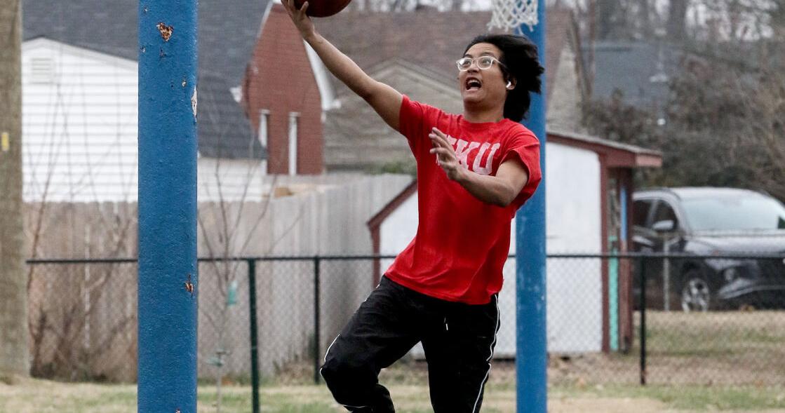 Warm Weather Shoot Around | Local News | messenger-inquirer.com