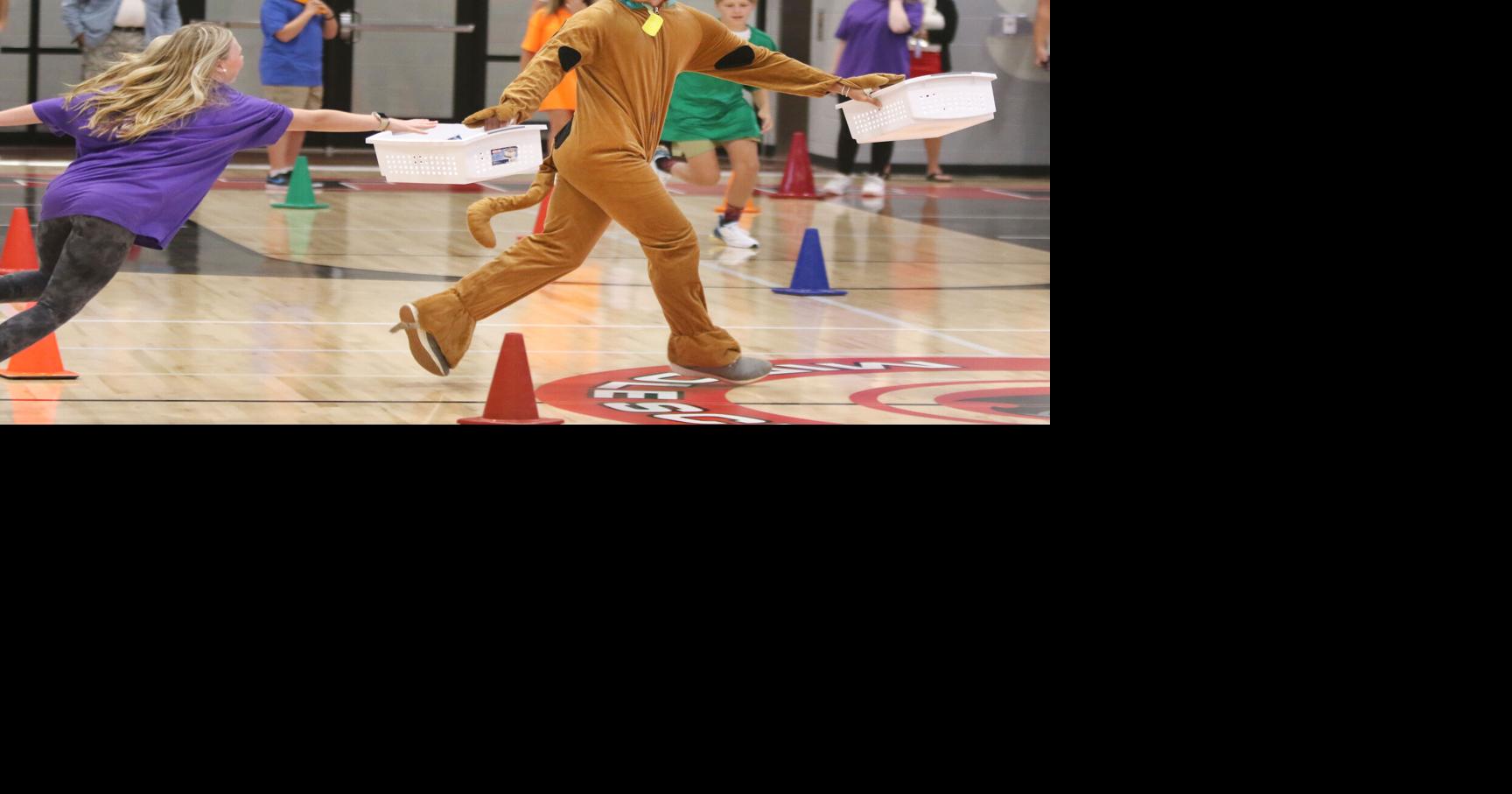 Back in Session: DCMS students start first day with pep rally | News ...