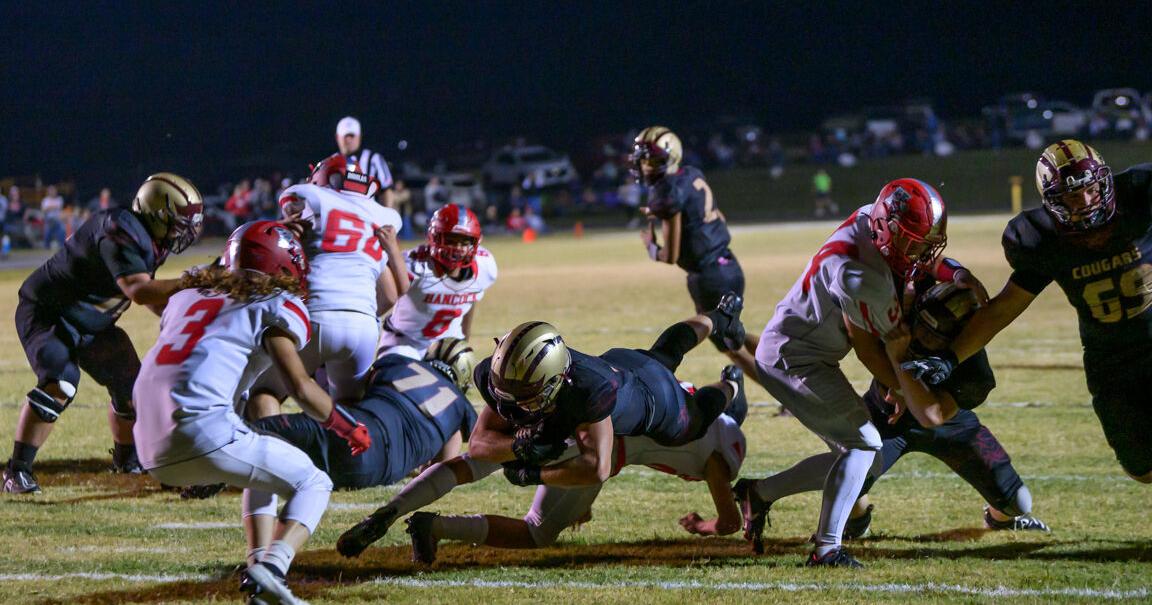 Football team sees best record since 1993 | Mclean County | messenger ...