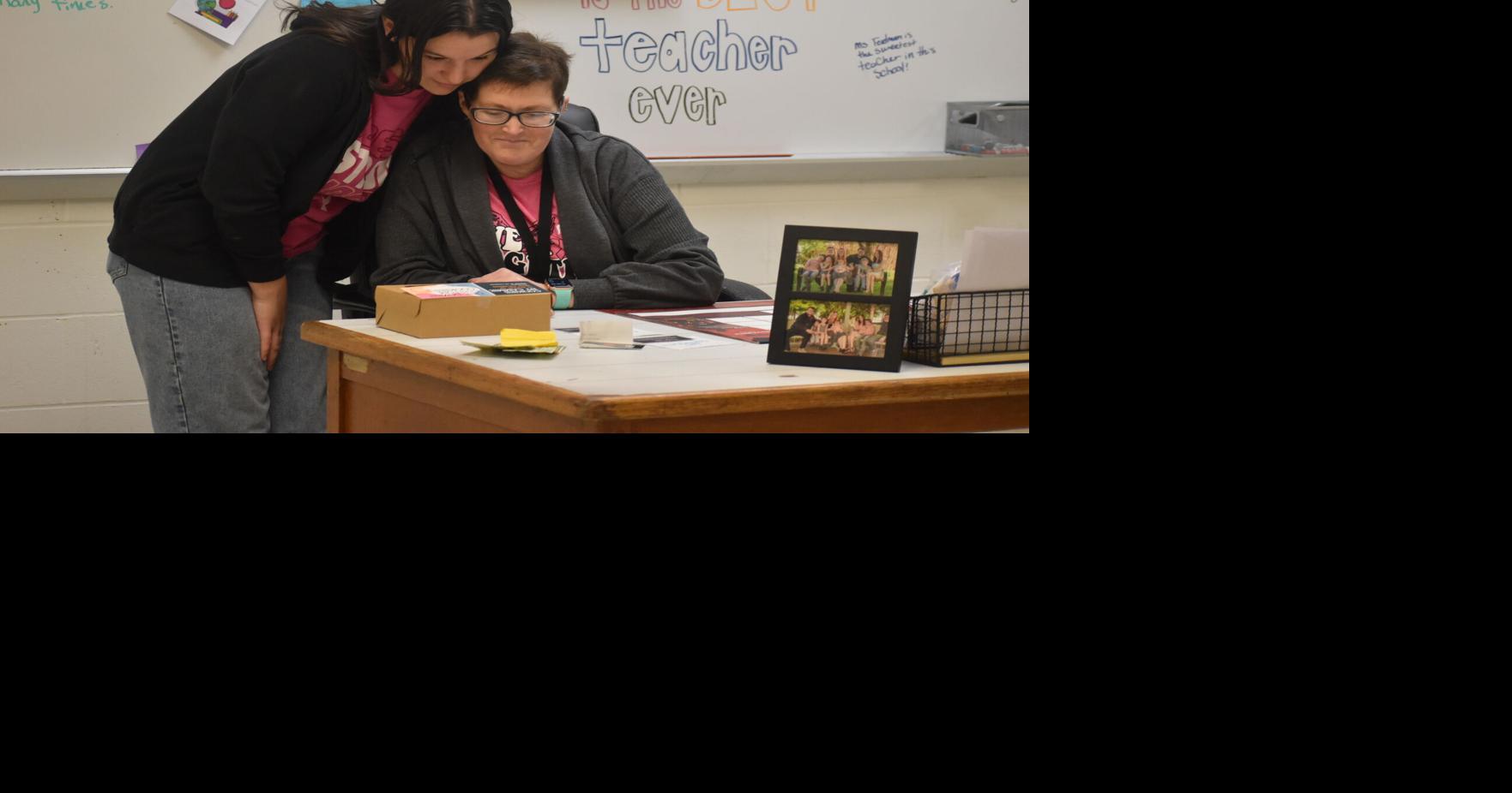 Fight for Feldman: Apollo student organizes silent auction for teacher ...