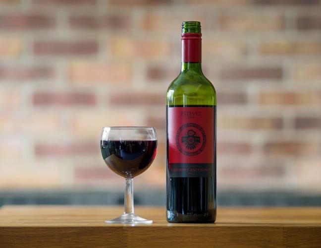 DNA from 2,000-year-old grape seeds reveals origins of modern wine ...
