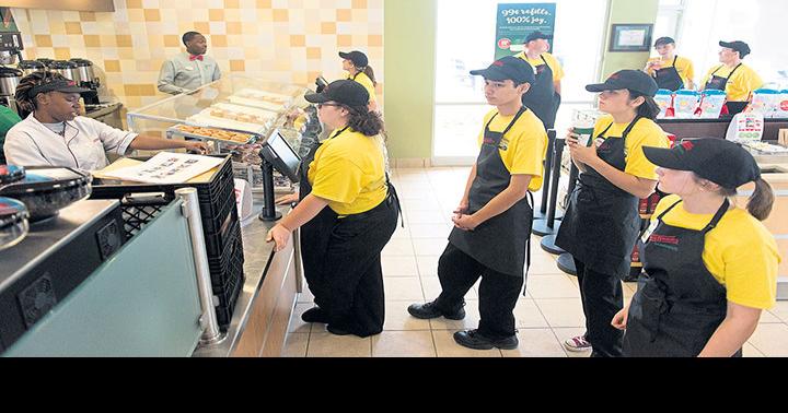 Krispy Kreme employees training | Local News | messenger-inquirer.com