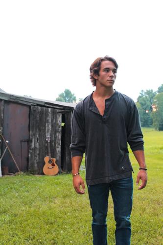 Gridiron to Guitar: Thompson continues to score in music career ...