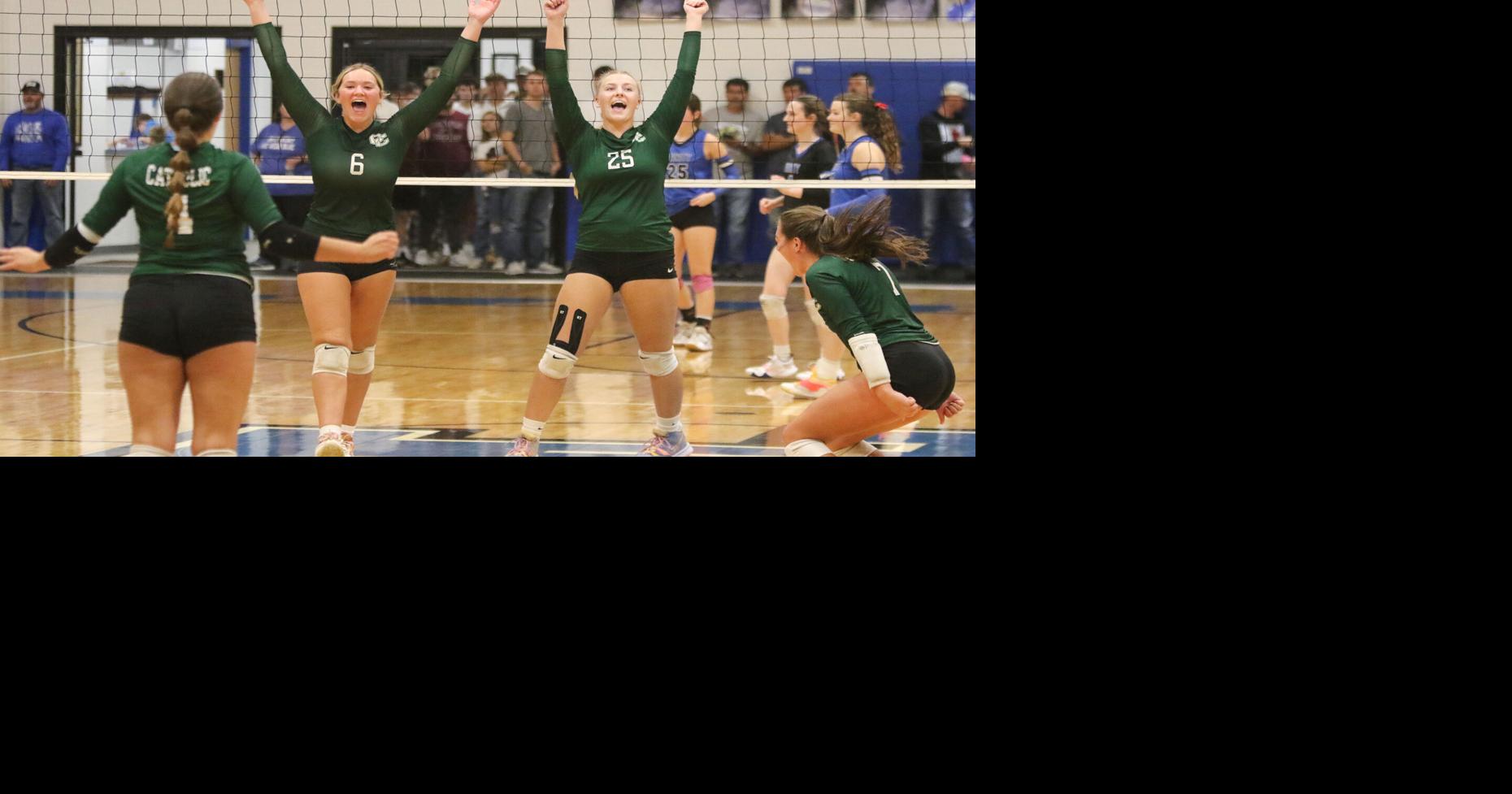 Owensboro Catholic advances in region volleyball after topping Trinity ...