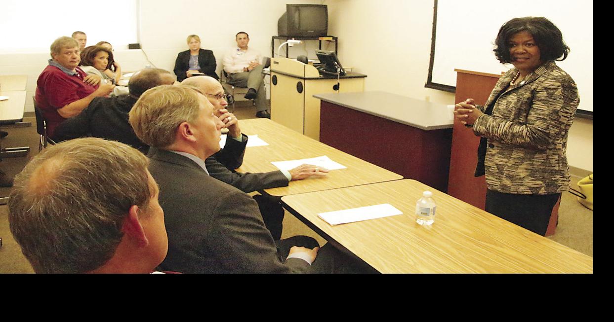 SCC hosts town hall meeting | News | metropolisplanet.com