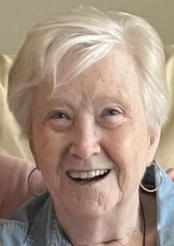 Mary Don Hultman | Obituaries | metropolisplanet.com