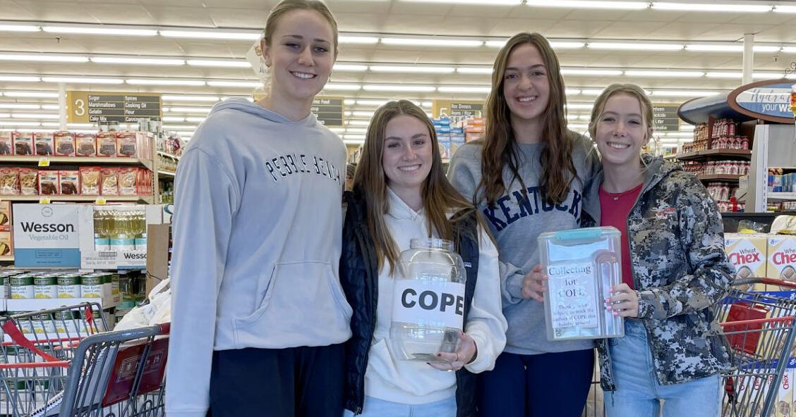 Girl Scouts collect 810 pounds for COPE | News | metropolisplanet.com