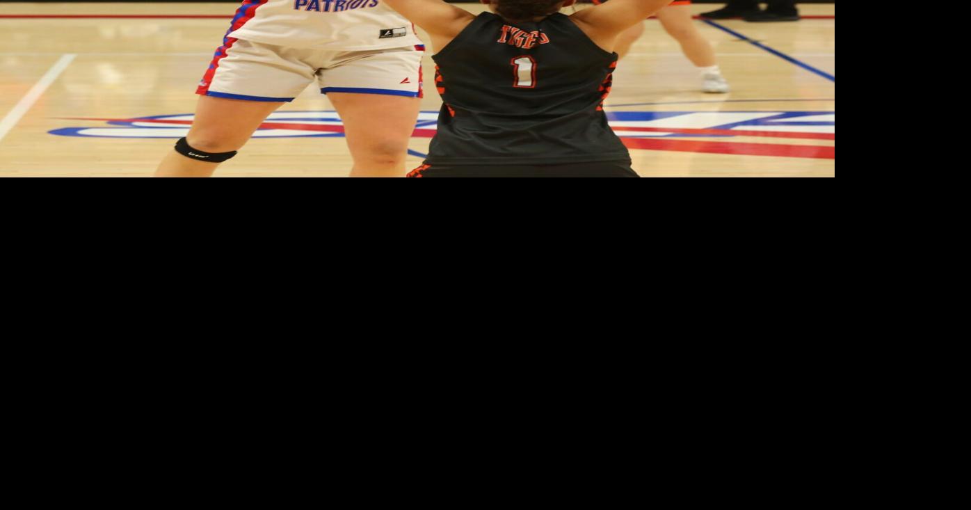 Lady Patriots clinch conference crown against Herrin | Sports ...