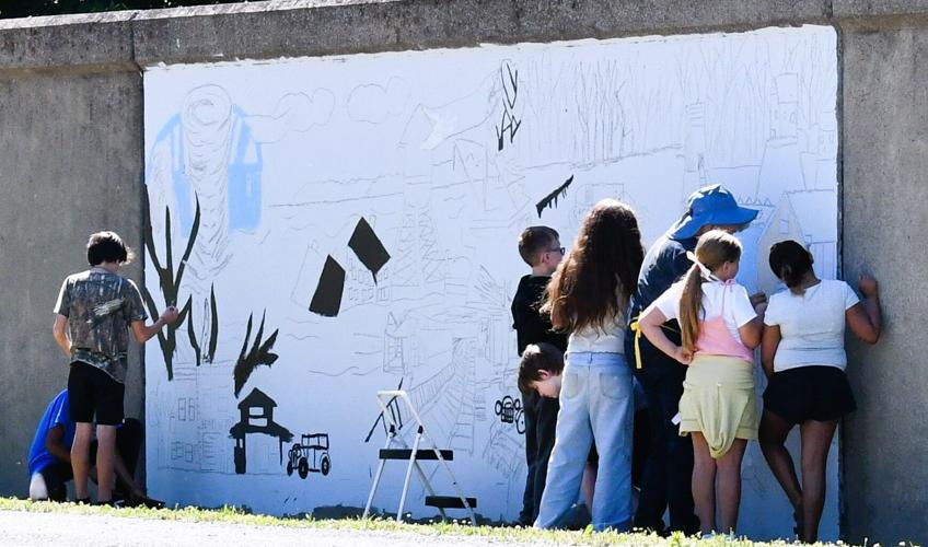 Brookport mural project taking special look at history, community ...