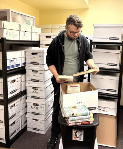 Metropolis library hosting book sale | News | metropolisplanet.com