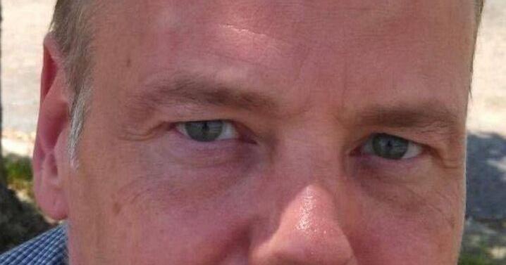 Thomas Edward Burnham | Obituaries | metropolisplanet.com