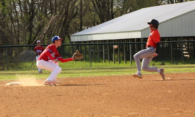 Patriots baseball beats Herrin, 5-3 | Sports | metropolisplanet.com