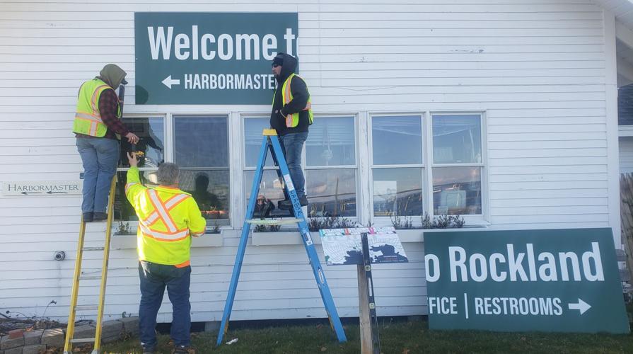 New Sign Greets Mariners in Rockland | Waterfront | midcoastvillager.com