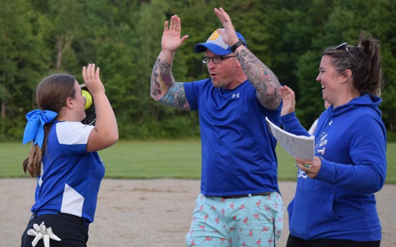 Blue Diamonds Hold Off Green Gators, Crowned WCYS Champions | Softball ...