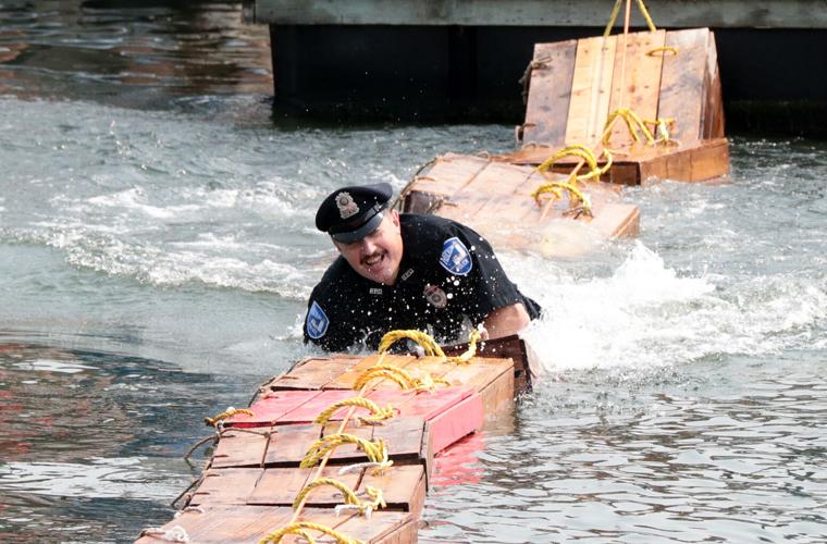 For Annual International Great Crate Race, Ausplund Crowned Top Race ...