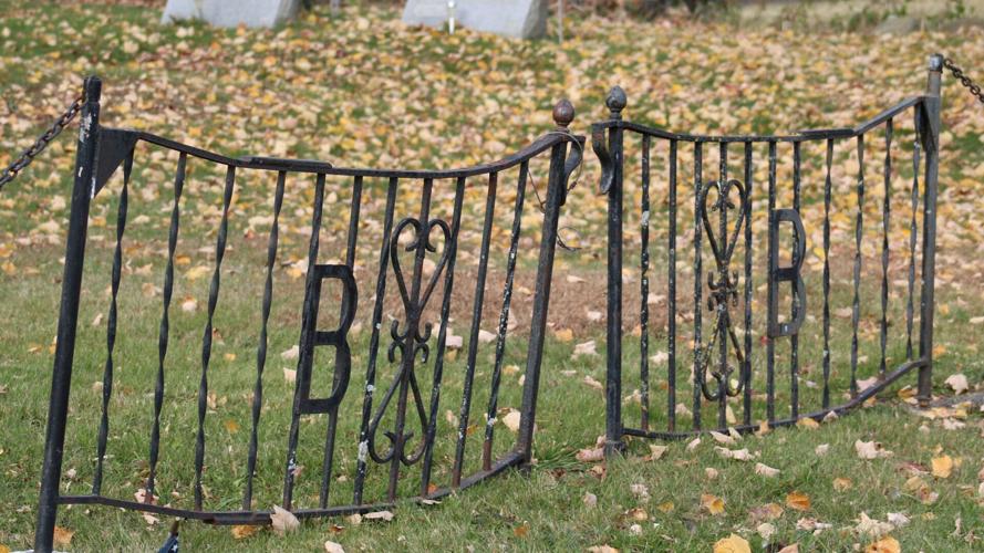 A Sale to Die For | News | midcoastvillager.com