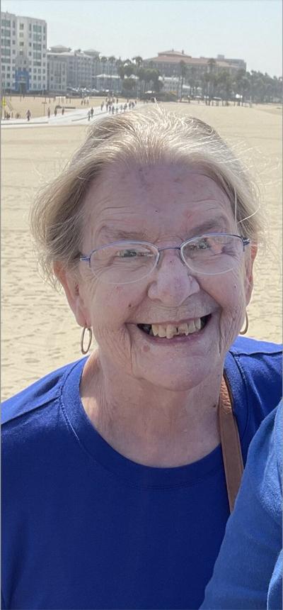 Carolyn Russell | Obituaries | midcoastvillager.com