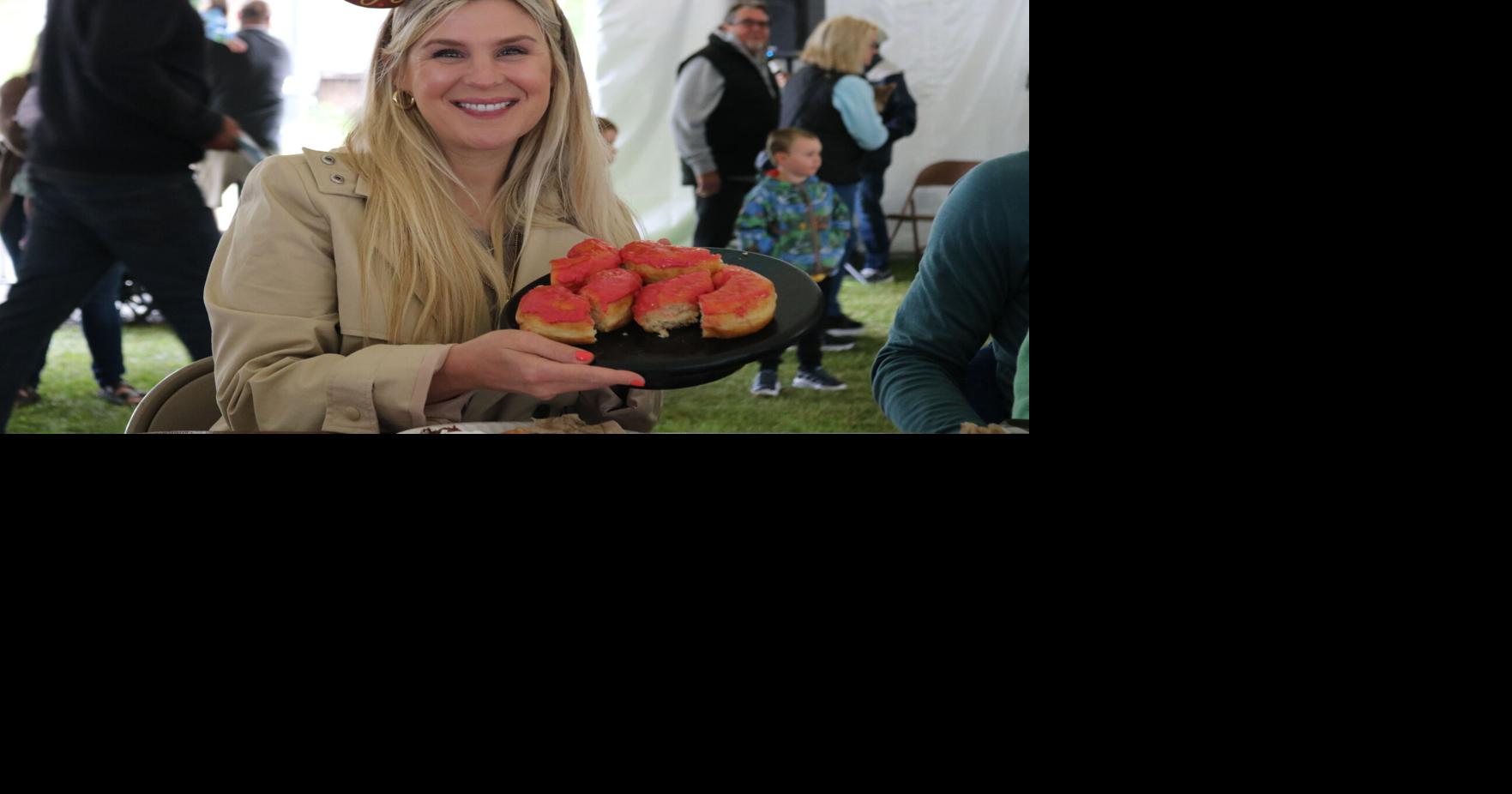 Hole Lot Of Fun: Donut Festival Draws A Crowd | News | midcoastvillager.com