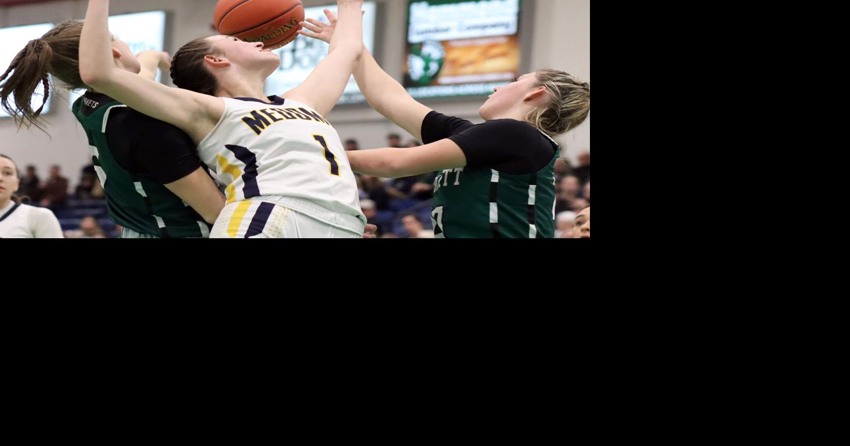 Panthers Contain Swarming Hornets, Prevail in Regional Hoop ...