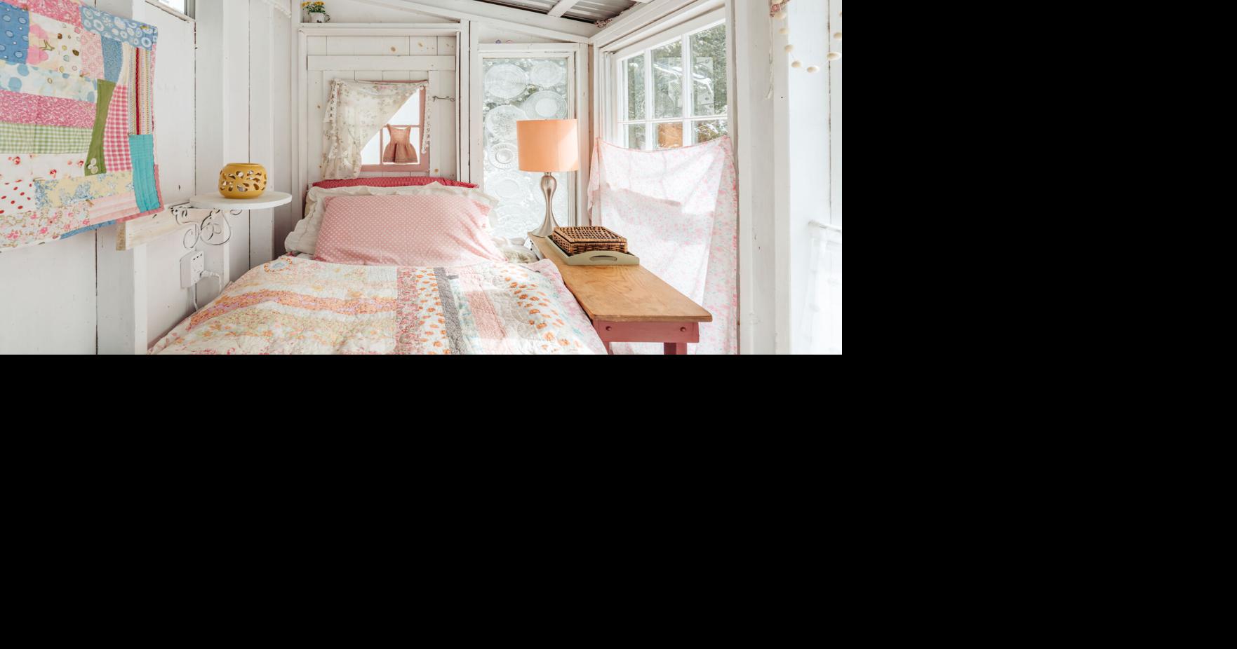 Inside the Rose Cottage Bakery Cape | Home Tour | midcoastvillager.com