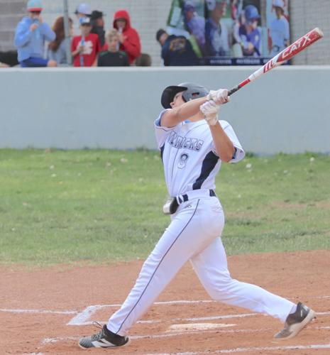 Mavericks split doubleheader against Blue Devils | Sports ...