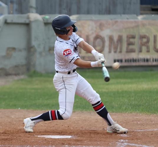Mavericks top Blue Devils in home doubleheader | Sports | milescitystar.com