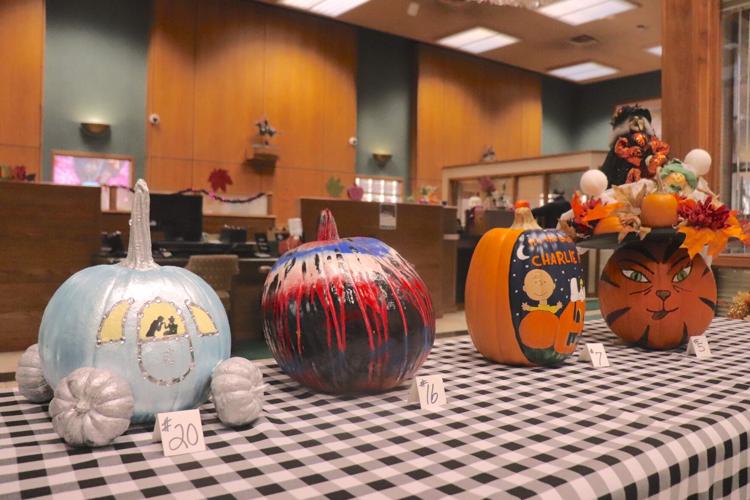 Community Spotlight: The competitive Halloween spirit | Photo Gallery ...