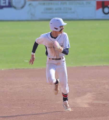 Mavericks split doubleheader against Blue Devils | Sports ...