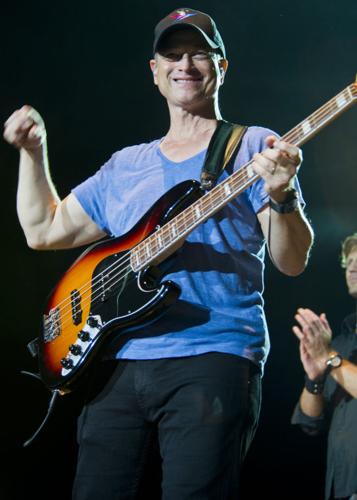 Lt. Dan Band performs for service members, families | News ...