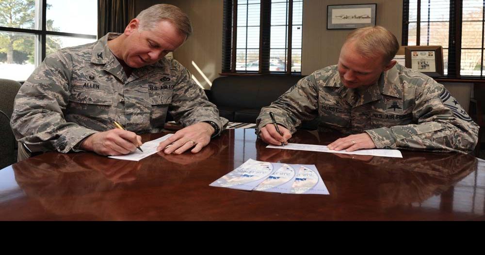 633rd ABW commander, chief kick off AFAF | Photos | militarynews.com