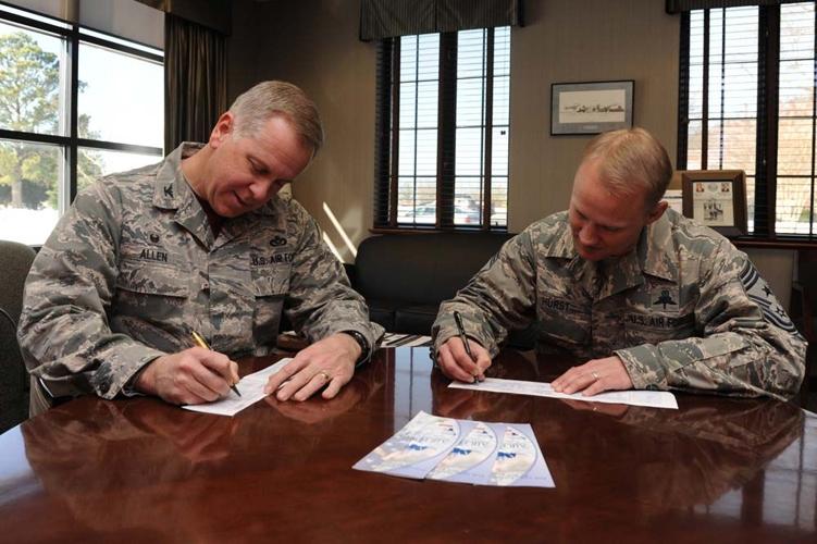 633rd ABW commander, chief kick off AFAF | Photos | militarynews.com