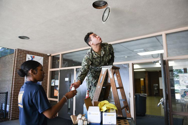 NAVSTA Norfolk Sailors assist Norfolk Public Schools in first ...