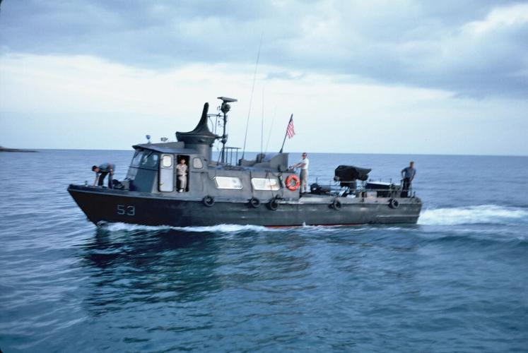 U.S. Navy posthumously awards a swift boat Vietnam Veteran the Bronze ...