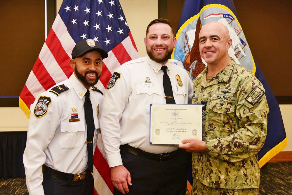 NSAW recognizes outstanding Sailors and civilian, promotes police ...