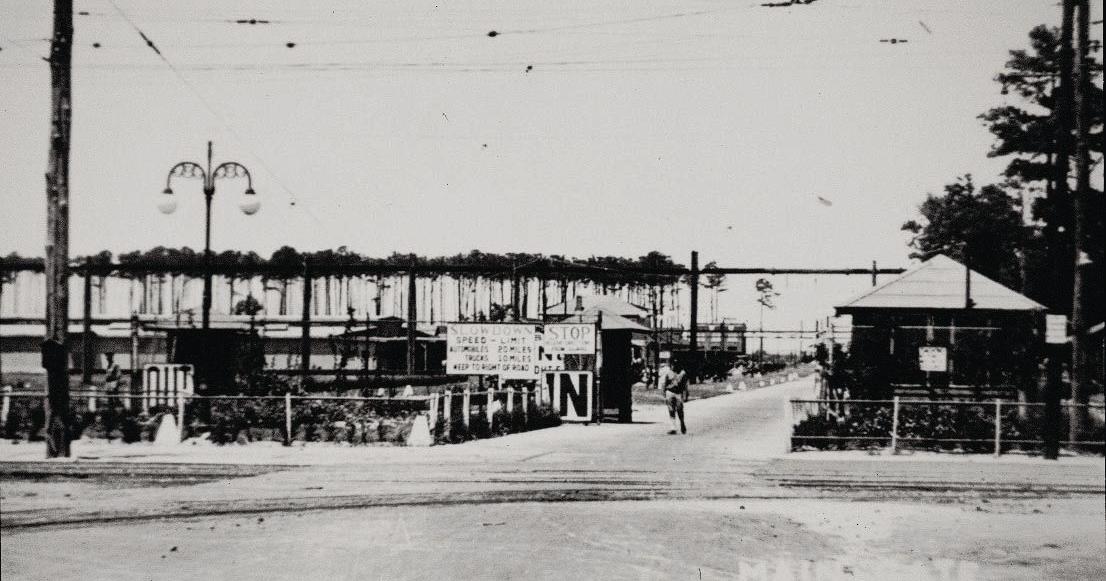 The Main Gate of the Naval Operating Base, 1929 | Photos | militarynews.com
