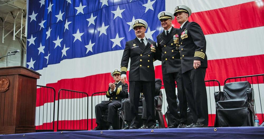 George Washington hosts change of command ceremony | Top Stories | militarynews.com