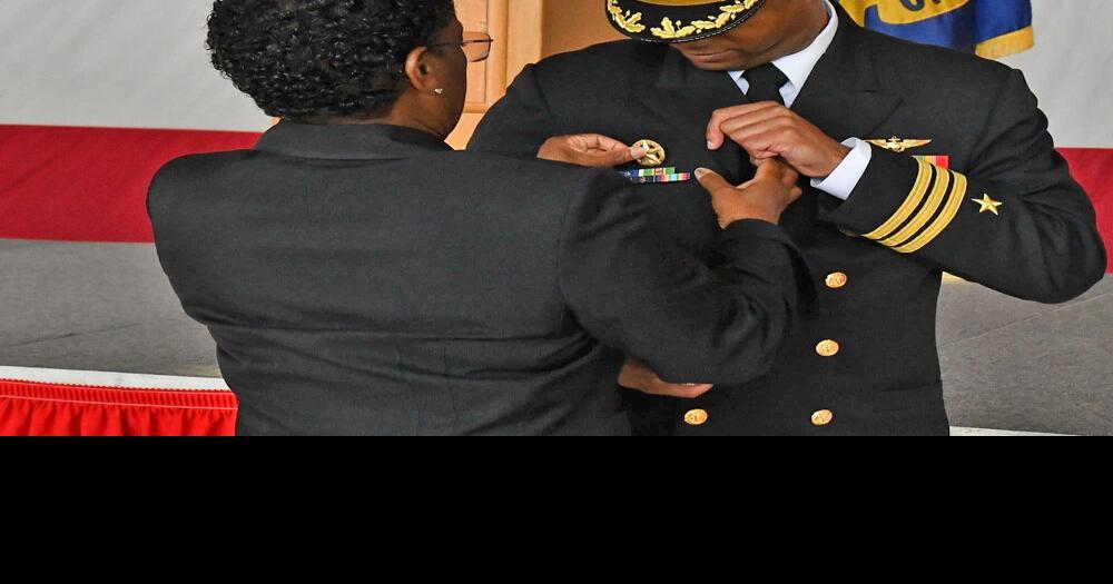 Fleet Air Reconnaissance (VQ) 4 holds a change of command | Quarterdeck ...