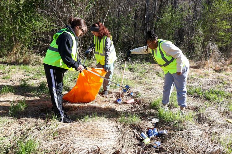 500 JFK Sailors support Suffolk Clean Up Day | Top Stories ...