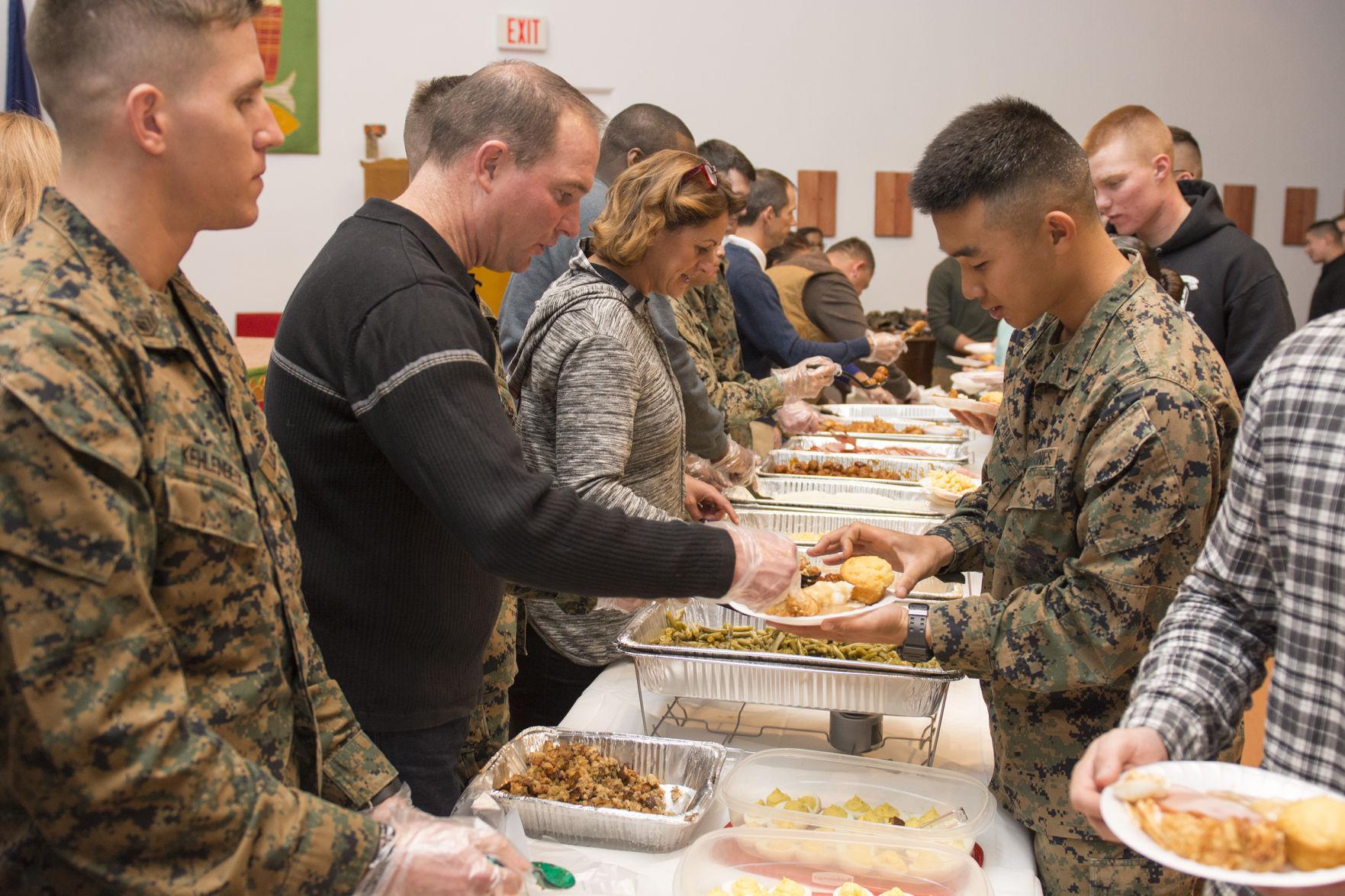 Dam Neck Annex Chapel holds Thanksgiving Dinner for Lone Sailors ...