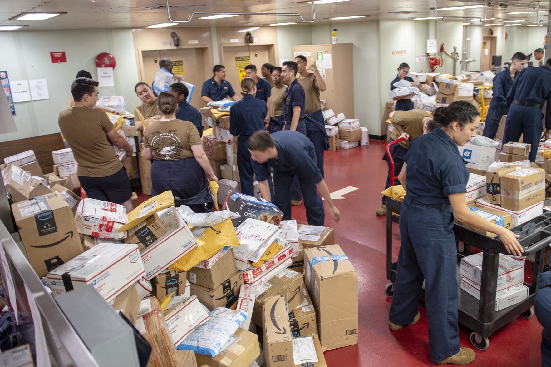 Have holiday mail? Know your mailing deadlines! | Norfolk Navy Flagship ...