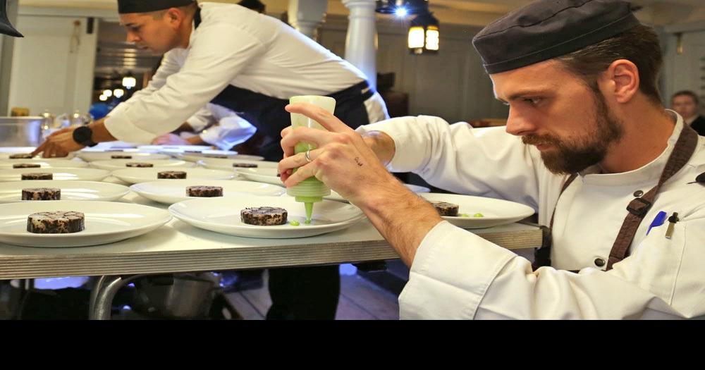 US and UK chefs prepare symbolic dinner aboard HMS Victory ...