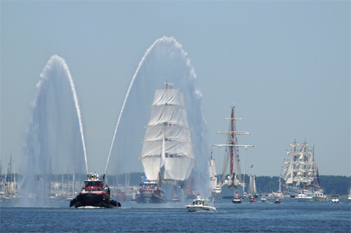 OpSail 2012: U.S. Navy, Coast Guard inspire patriotism, bond ...