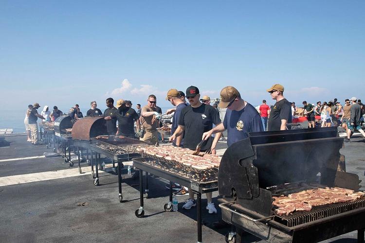 USS Gerald R. Ford hosts steel beach picnic in honor of Independence ...