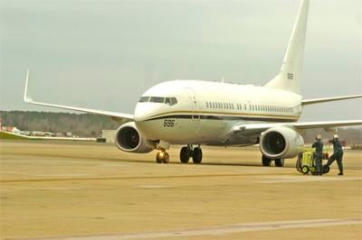 VR-56 ‘Globemasters’ declared Safe for Flight | News | militarynews.com