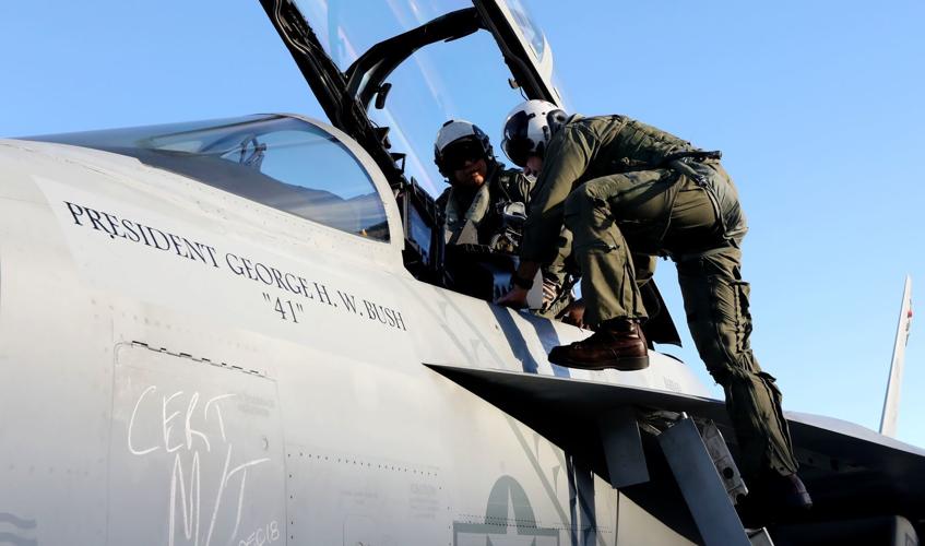 Virginia Beach jet fighters to honor President George H.W. Bush with ...