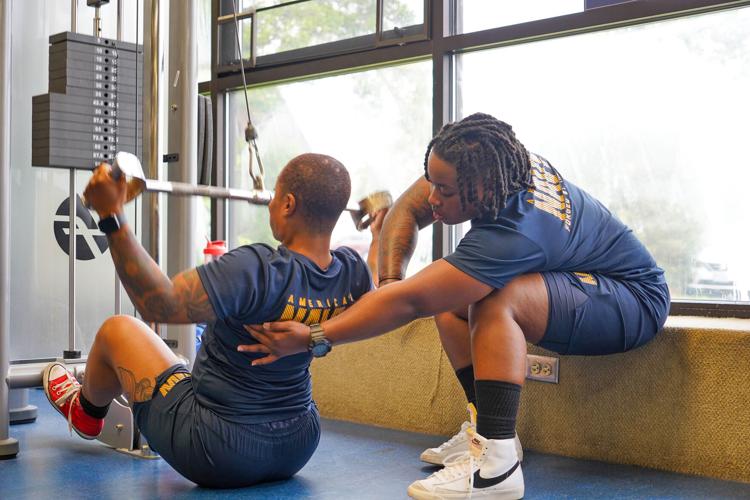 USS Iwo Jima Sailor lifts up shipmates | Top Stories | militarynews.com